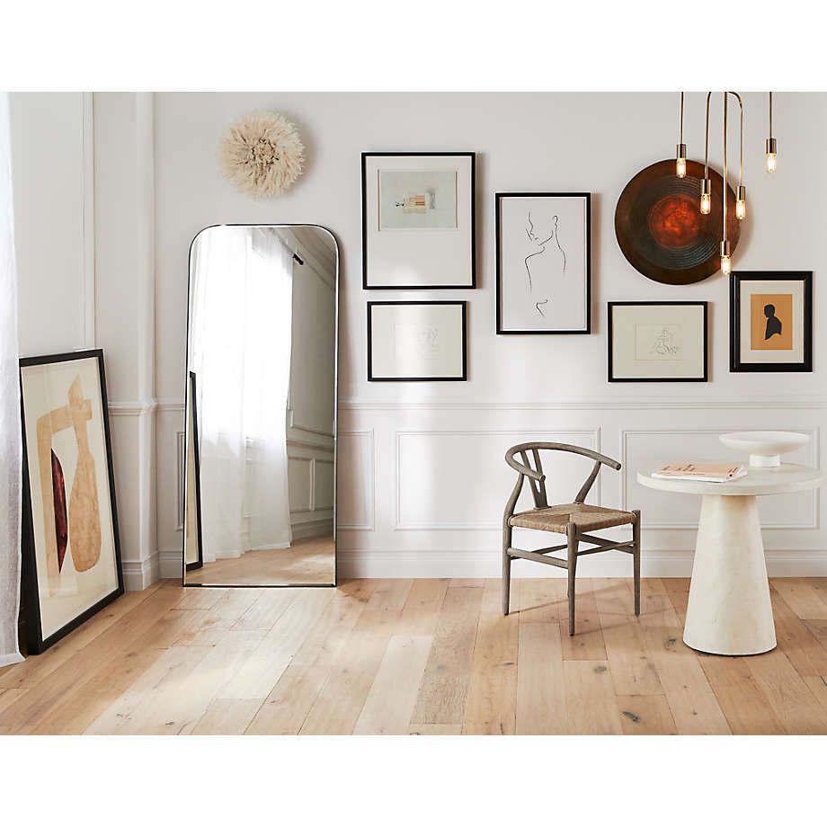 Willy white plaster pedestal side table store